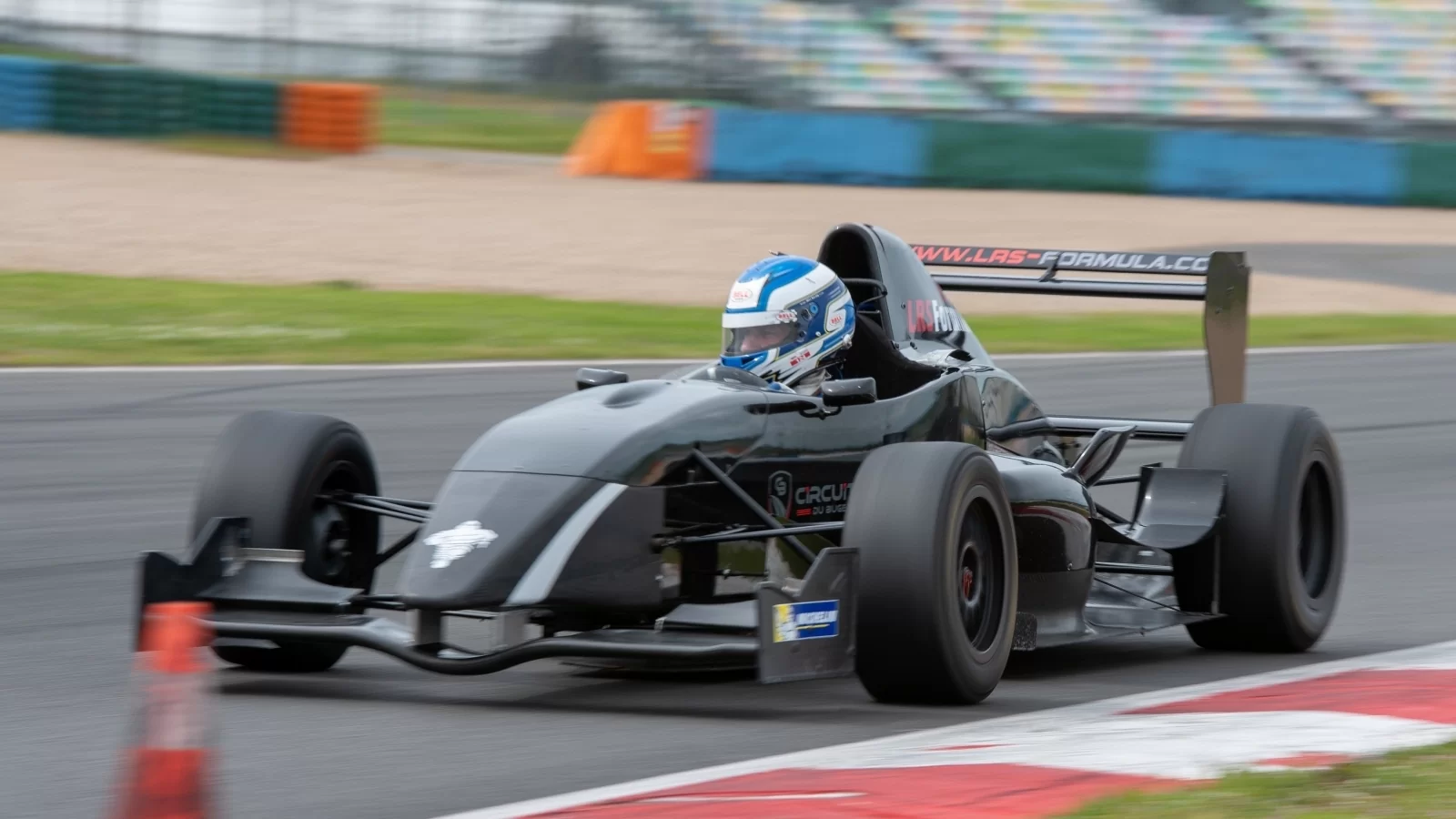 Formula Renault driving experience : Magny-Cours CLUB Circuit (58)FR