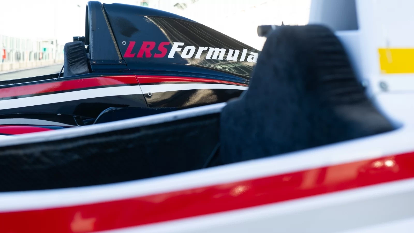 Formula Renault driving experience : Barcelona-Catalunya Circuit