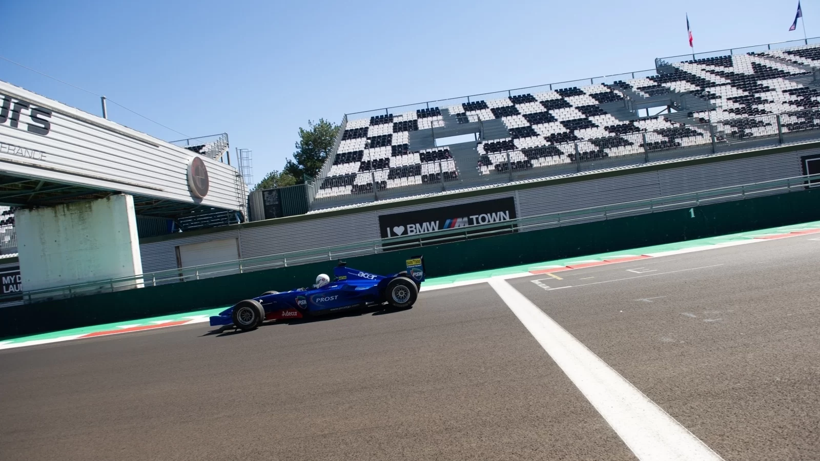 F1 driving experience - silver : Magny-Cours GP Circuit (58)
