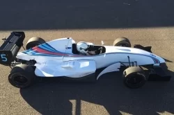 Formula Renault 2.0 driving experience - LRS Formula