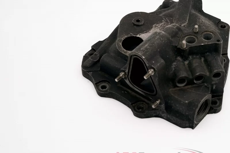 Carter de boîte de vitesse côté droit / Right side gearbox carter ...