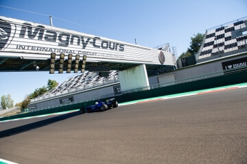 Formula Renault driving experience + F1 Three-seater passenger : Magny ...